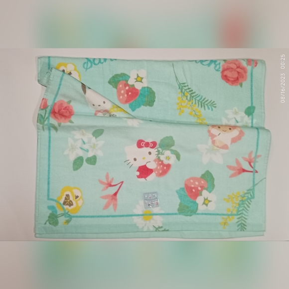 Sanrio | Bath | Floral Sanrio Characters Bath Towel | Poshmark